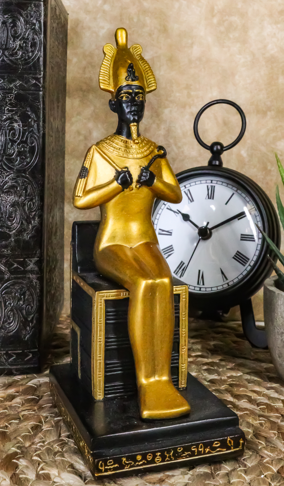 Osiris Statue Sitting