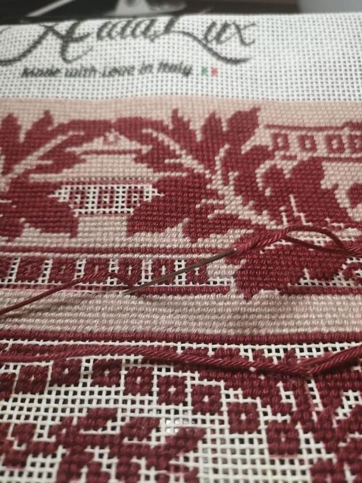 Zweigart Orange Line Blank Mono Deluxe 10-Mesh White Needlepoint Canvas ...