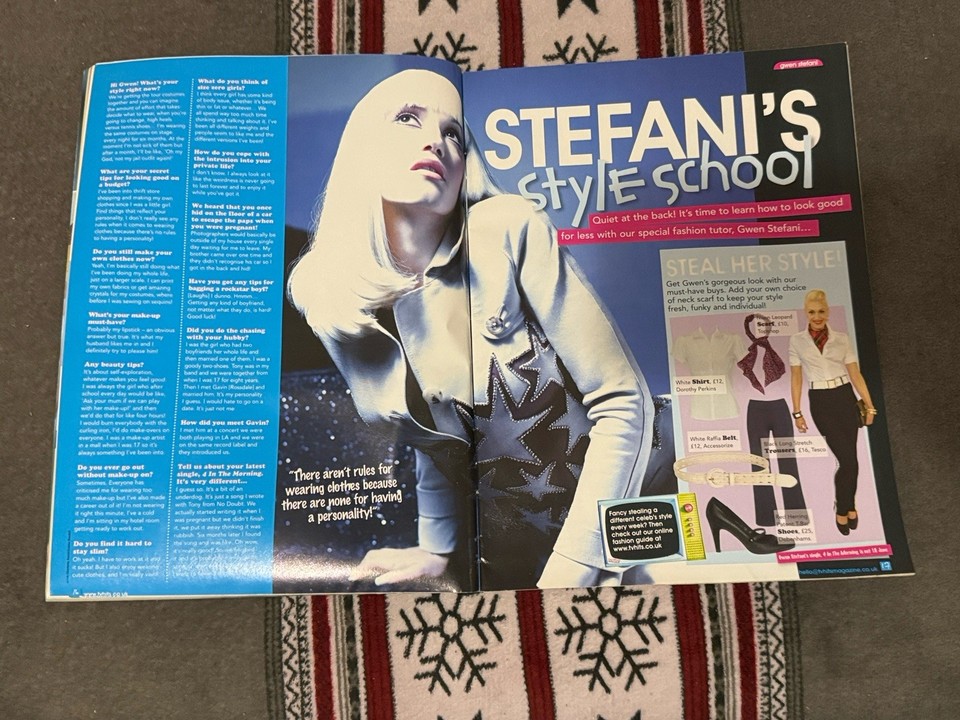 The Hits, Gwen Stefani, Miley Cyrus, Zac Efron, Blue, Fall Out Boy ...