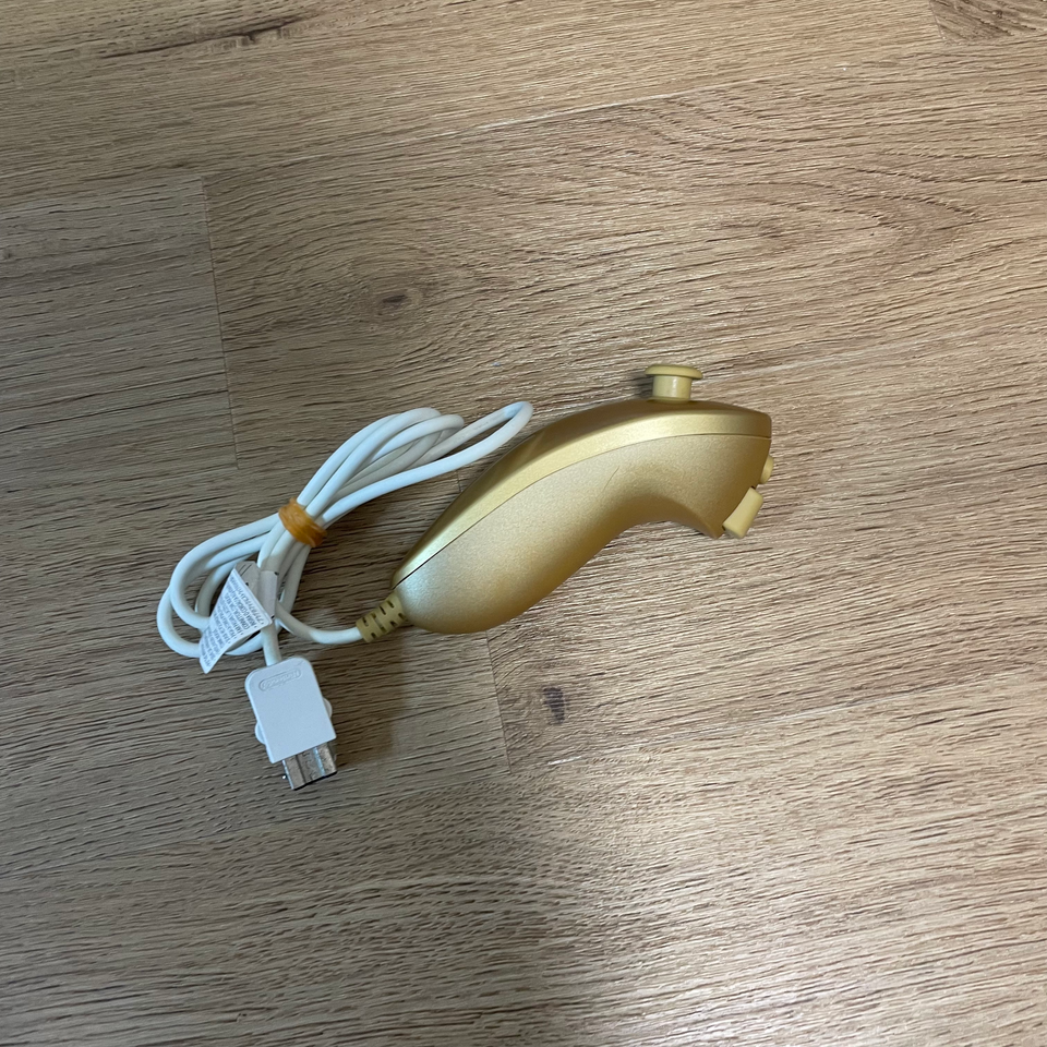 RARE Club Nintendo Wii Golden Nunchuk Nunchuck Japan Gold Controll | eBay
