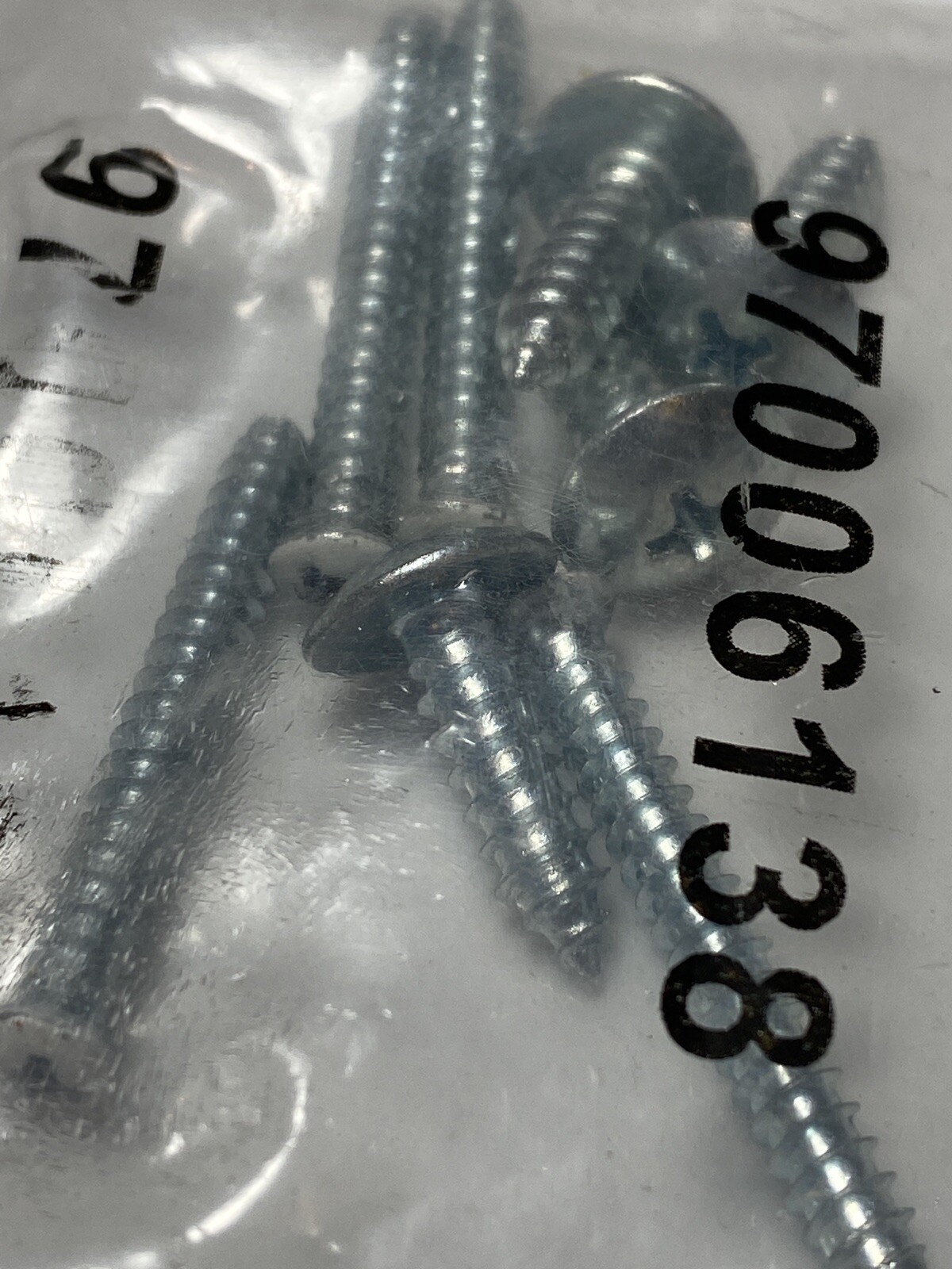 Broan Grille / Assembly Screws for L400 L500 L700 Ventilators 97006138 ...