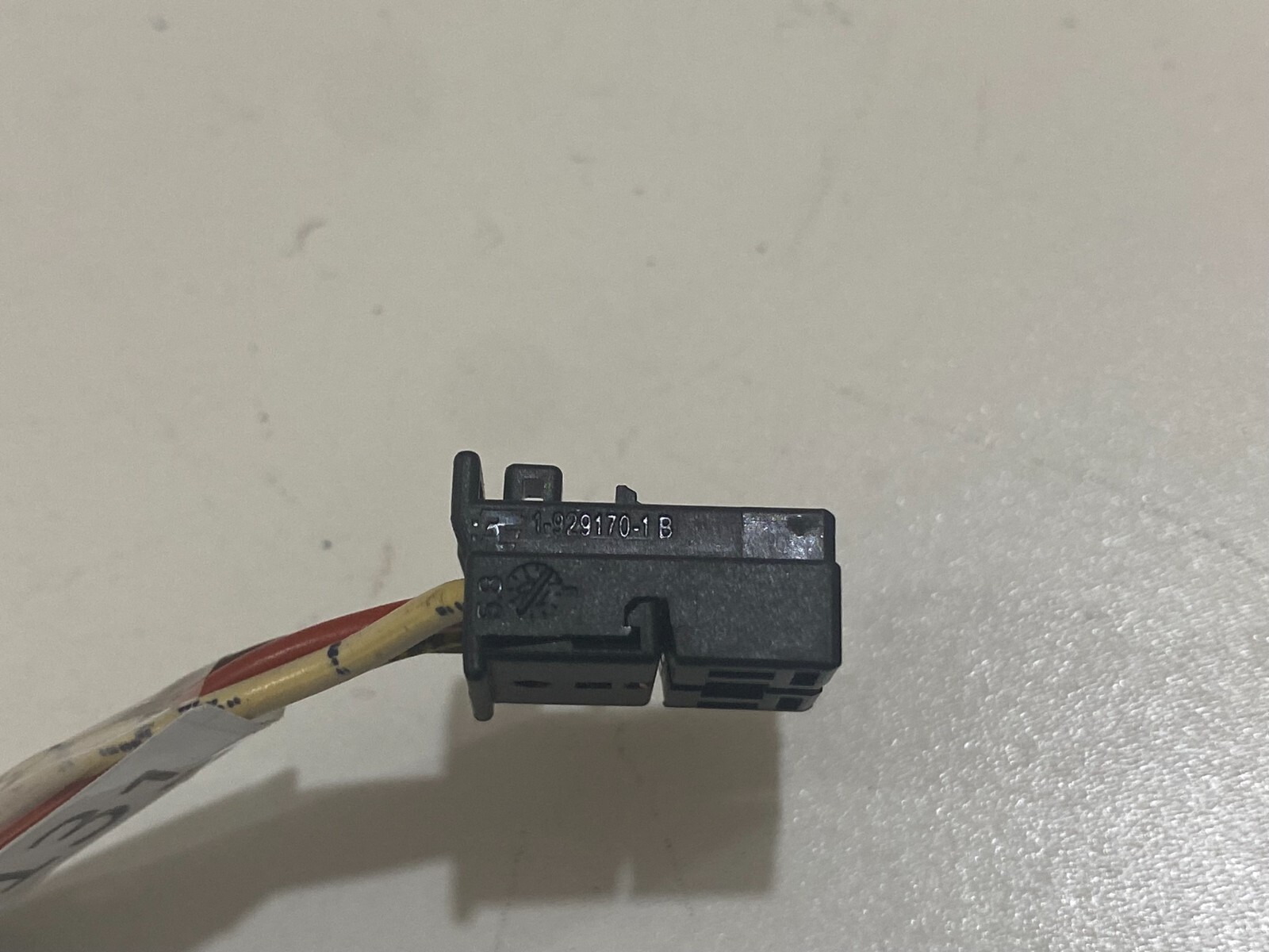 Mercedes Benz Wiring Loom Harness Plug Connector A0375456528 Black 4 ...