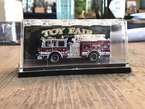 Hot Wheels Matchbox 2009 TOY FAIR Exclusive PIERCE DASH FIRE TRUCK ...