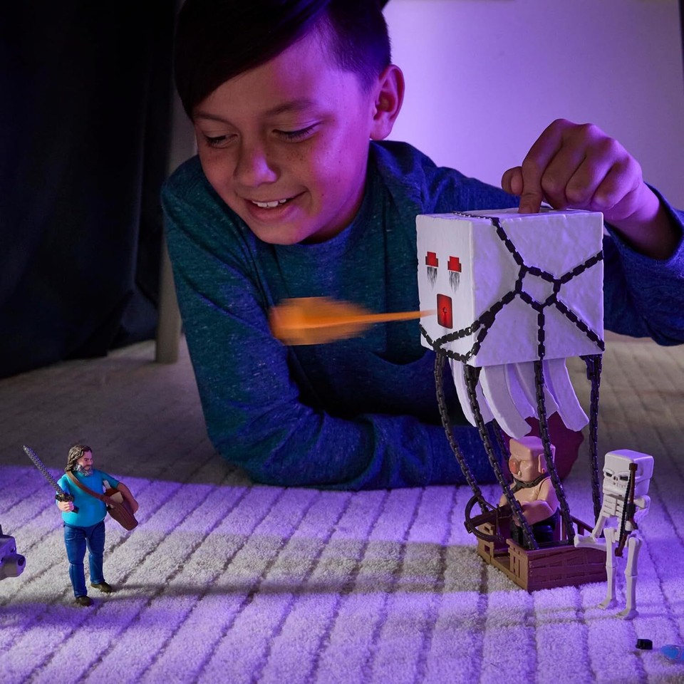 MINECRAFT MOVIE Blast Attack Ghast Action Figure with Lights & Sounds ...