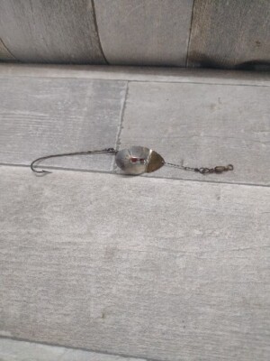 Vintage Fishing Lure - Weller June Bug Spinner 4” Brass Swivel | eBay