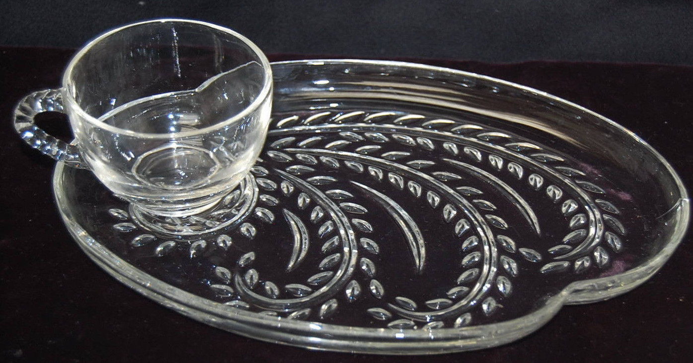 Federal Glass Co Hospitality 4 Plates & Cups Crystal Snack Set w/ Box ...