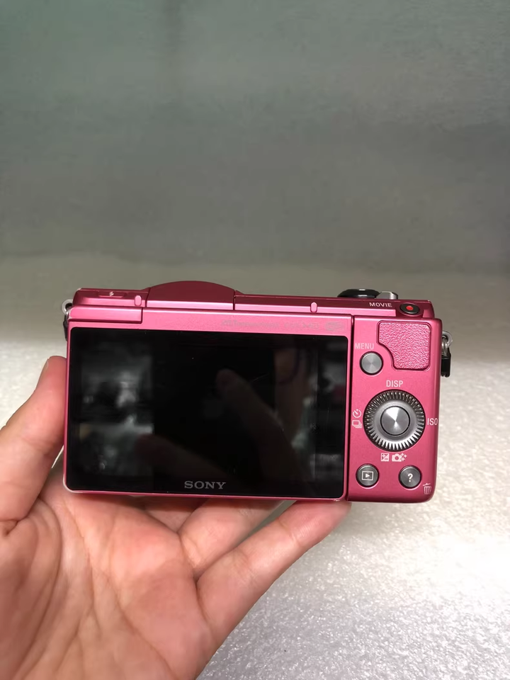 Sony Alpha A5000 20.1 MP Flip Screen Mirrorless Camera with PZ 16-50mm ...