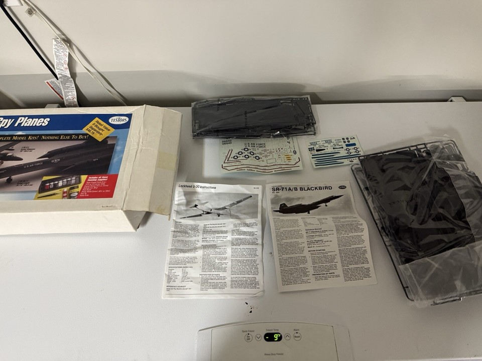 TESTORS FAMOUS SPY PLANES U-2 & SR-71 BLACKBIRD AIRCRAFT MODEL KIT 4055 ...