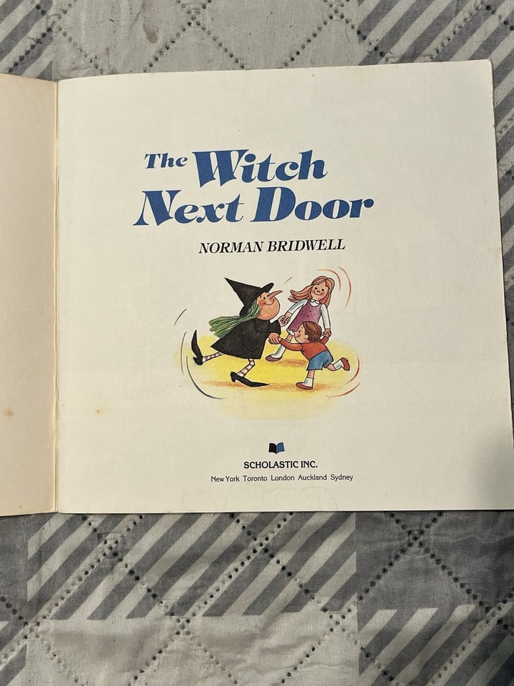 Lot of 20 Vintage Spooky Children's Books Halloween Ghosts Witches ...