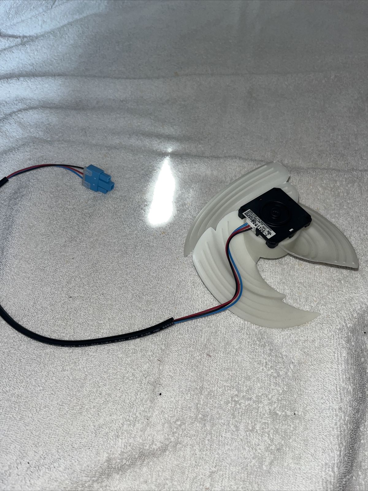 LG Refrigerator : Condenser Fan Motor (EAU61505101 / EAU62025701) | eBay