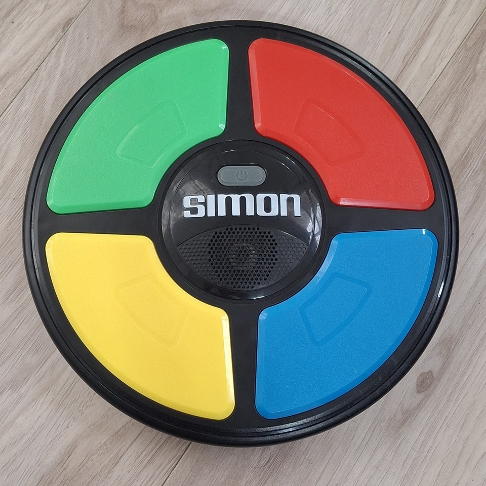Simon Says Electronic Game Hasbro 2015 Classic Toy Tested & Working | eBay