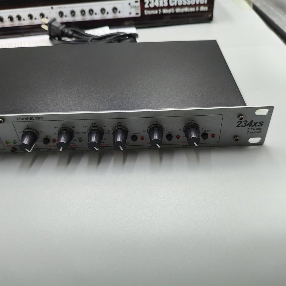 DBX 234xs 2-/3-Way Crossover Stereo Electronic 4-Way Crossover Mono ...