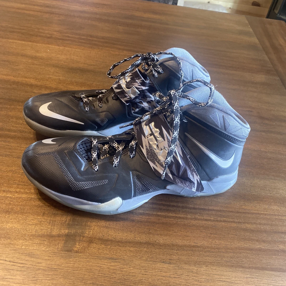 Nike Zoom Soldier Vii Black And Red