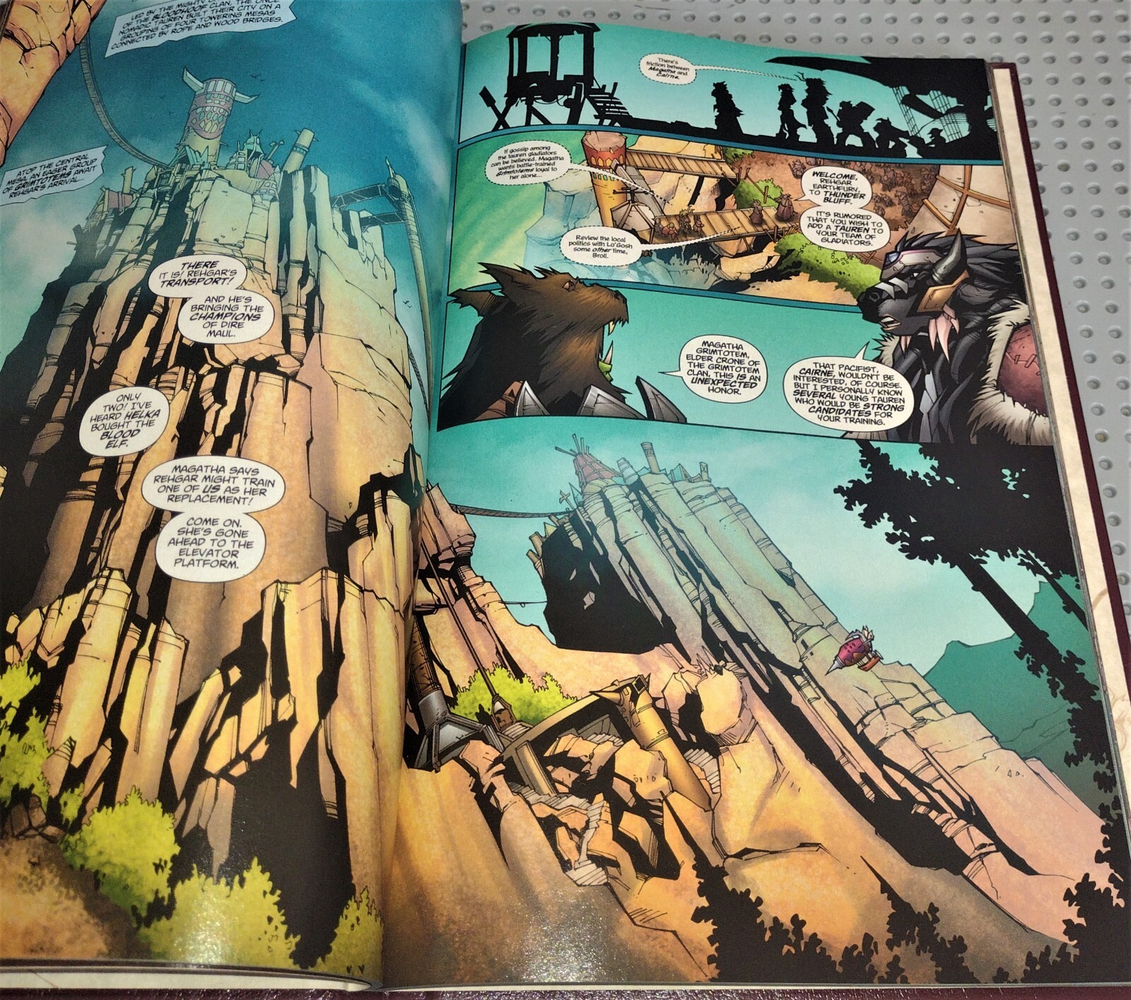 WORLD OF WARCRAFT Graphic Novel hardback VOL 1 by Simonson, Lullabi ...