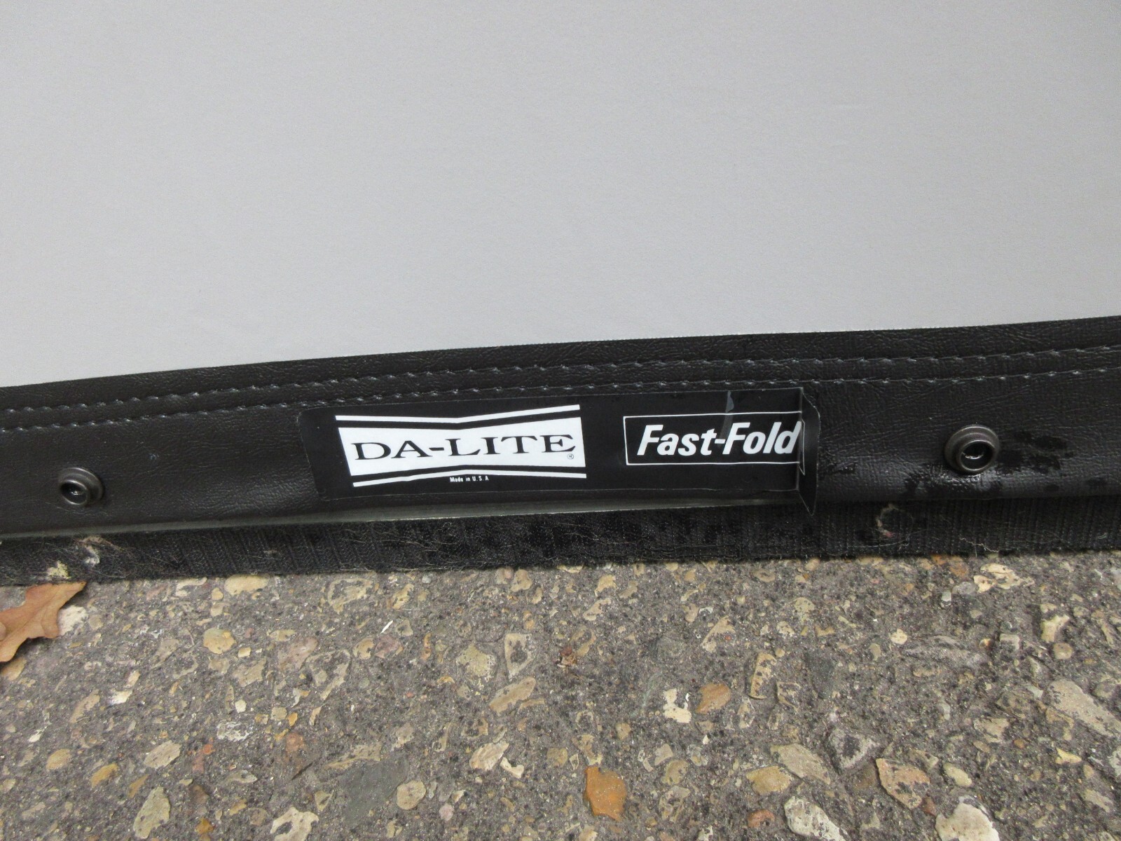 Da-Lite Fast-Fold Frame, Projection Screen, 105" diagonal 5'x7', 63"x84 ...