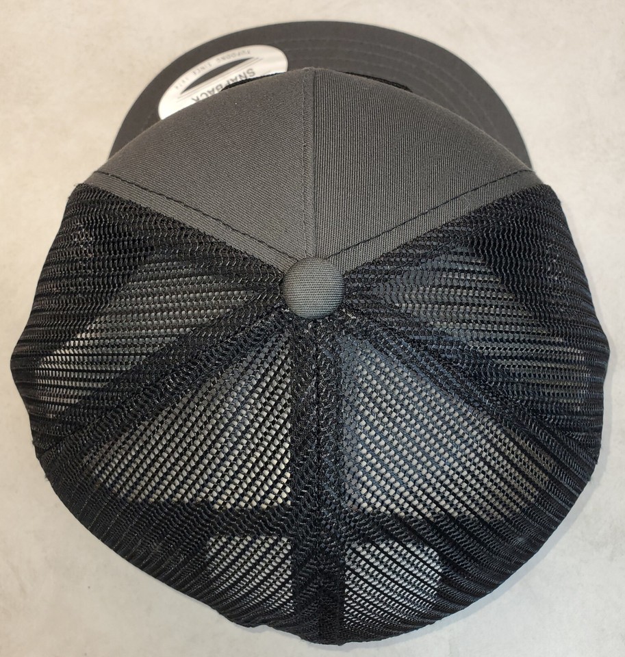 IH International Harvester Patch Yupoong Trucker Hat/YP Classic 6006 ...