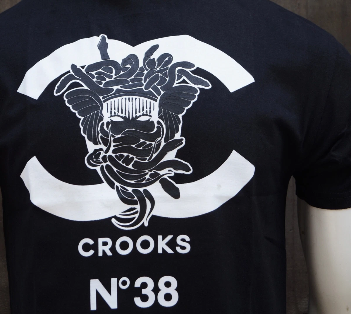 Crooks And Castles Medusa Logo