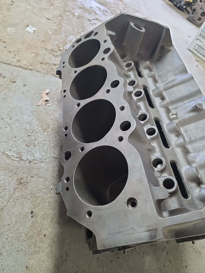 1969 427 LR Corvette 435HP 3x2 4-speed Engine Block 3963512 F-20-9 COPO ...