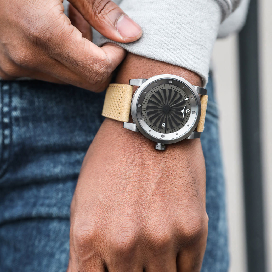 Zinvo Encore Turbine Automatique Acier Cuir Gris Argen Beige Saphir ...