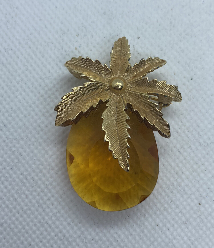 Stunning Vintage Sarah Coventry Amber Cut Glass Pinea… - Gem