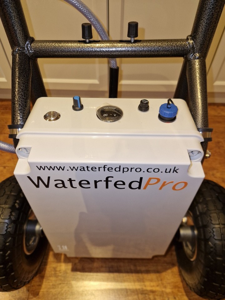WFP waterfed pole window cleaning trolley system - Chemical Resistant ...