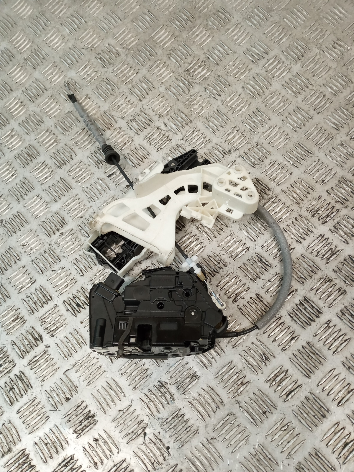 2015 VW TIGUAN MK1 5N FACE LIFT - NSF FRONT PASSENGER SIDE DOOR LOCK ...
