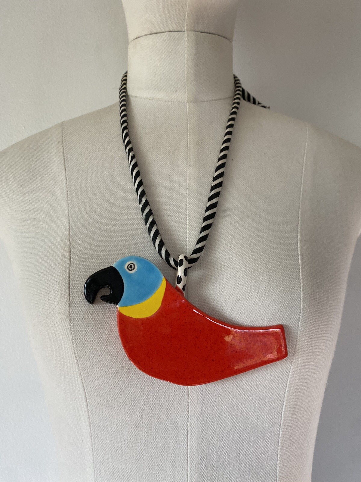 Vintage PARROT PEARLS Ceramic Toucan Porcelain Statement Necklace ...