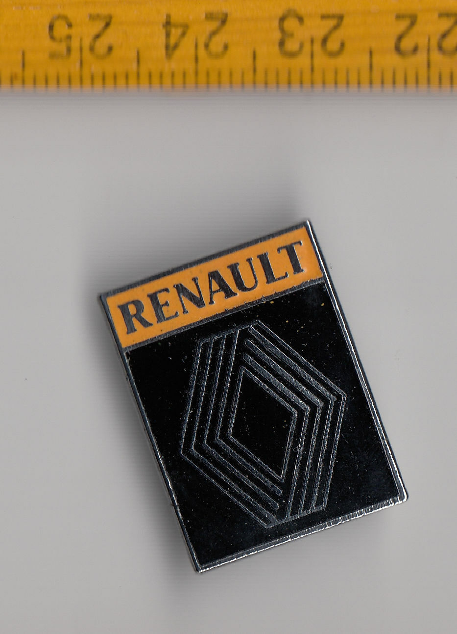 Vintage enamel RENAULT lorry truck badge pin logo United Kingdom Camion ...