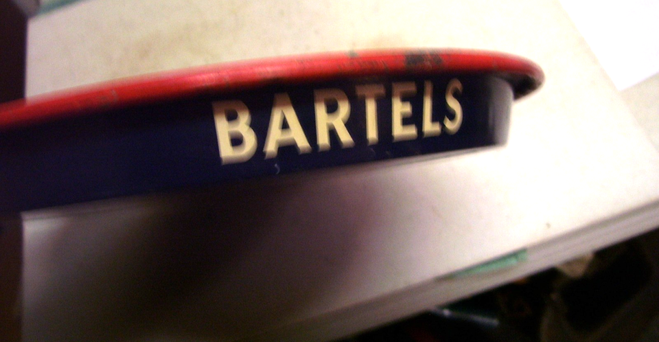 ORIGINAL "BARTELS QUALITY" OVAL BEER TRAY, 15-3/8" LONG, BEER, ALE ...