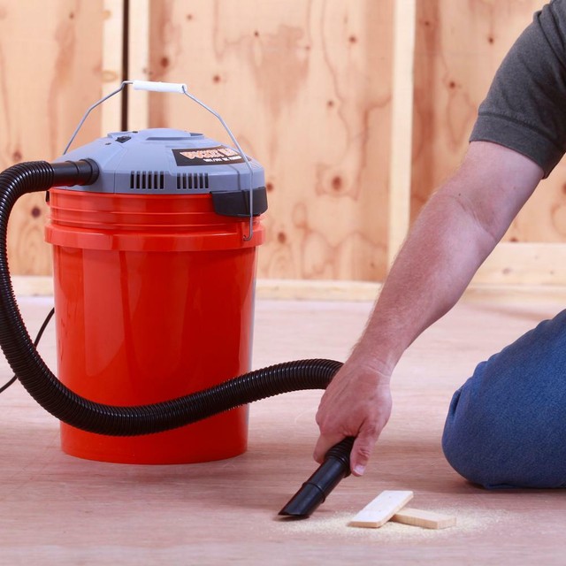 Bucket Head BH0100 Wet Dry Portable 5 Gallon 1.75 HP Vacuum Cleaner for ...