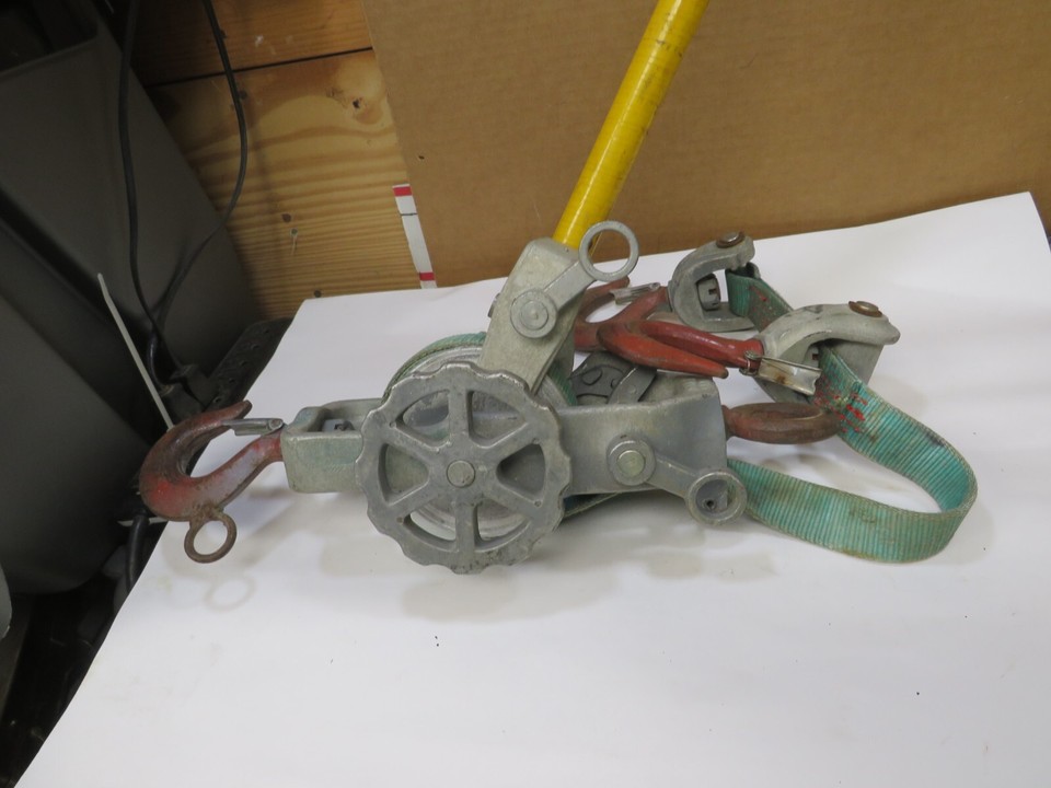 Little Mule Model 300 Lineman’s strap Hoist Ratcheting Strap Hoist Come ...