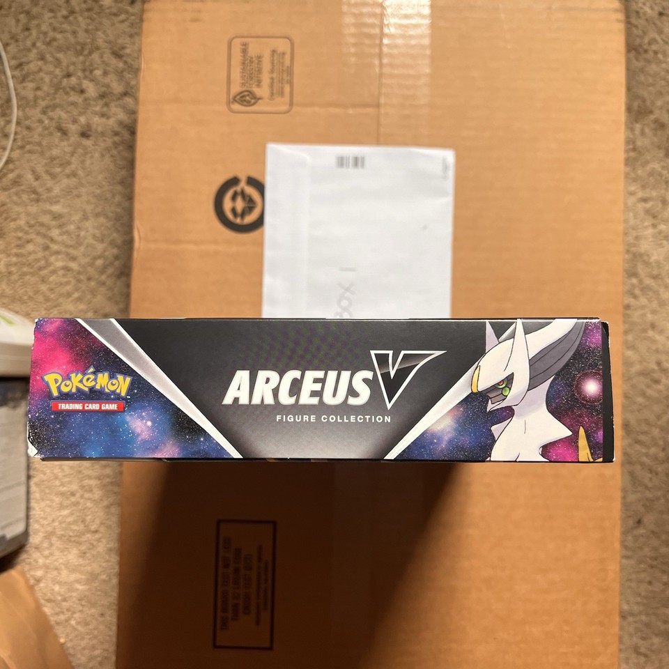 Pokémon TCG Arceus V Figure Collection Box w/Promo Card and Cosmic ...