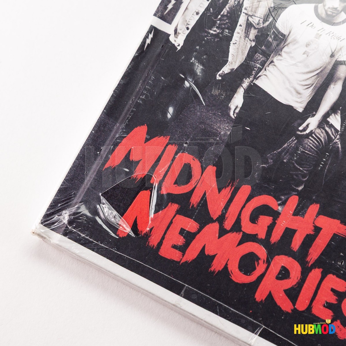 Midnight Memories Deluxe Edition Album Cover