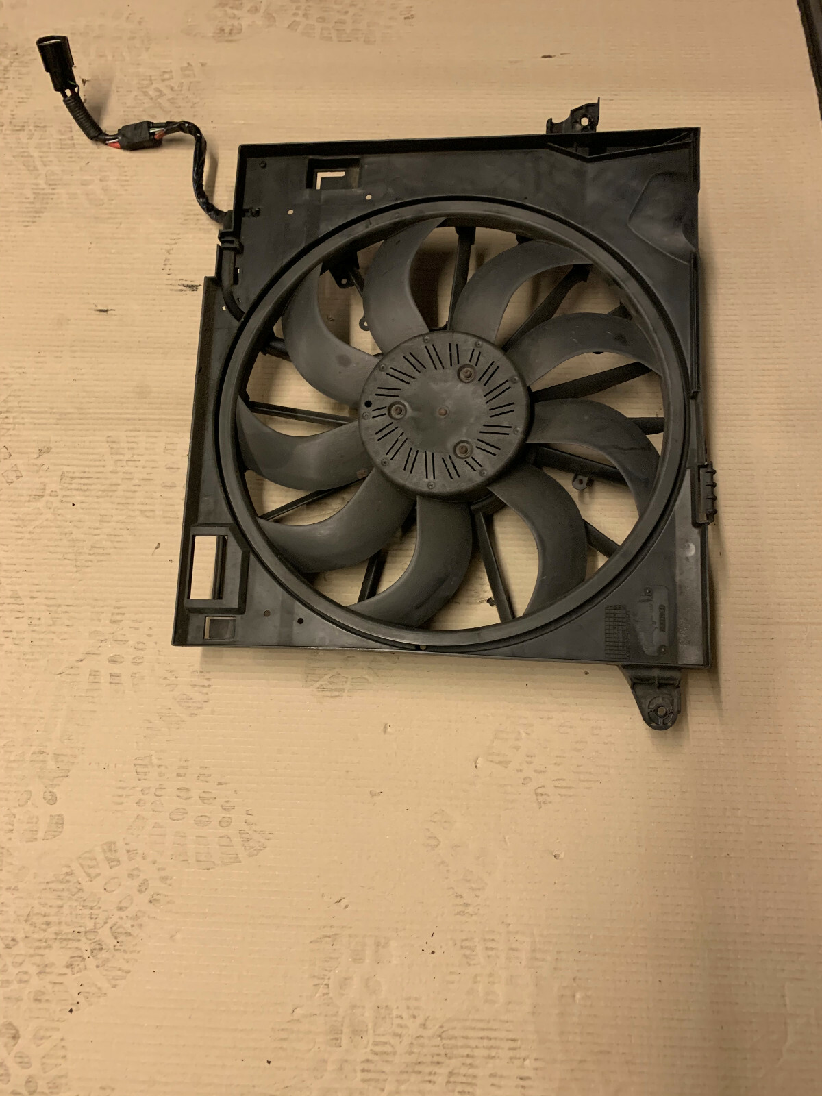 Jaguar XJ X351 3,0D Radiator Fan C2Z10955 with Frame | eBay UK