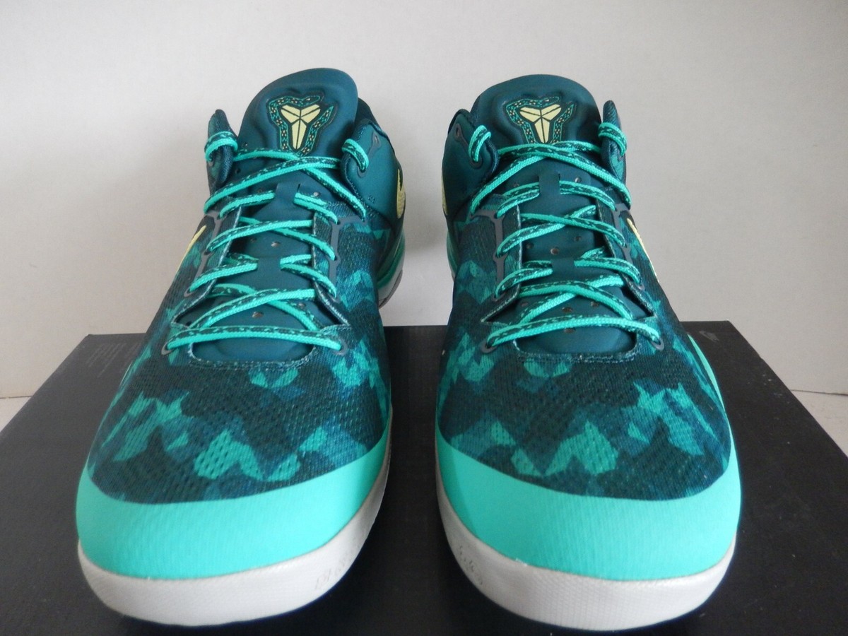 Kobe 8 Dark Atomic Teal