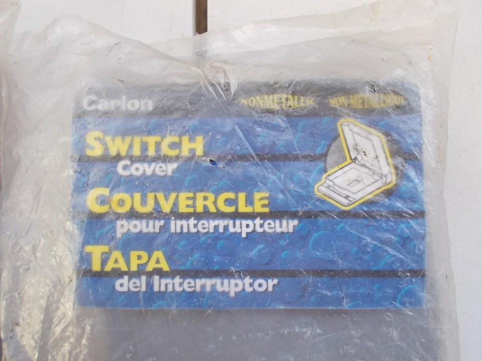 NEW Carlon Non-Metallic Switch Cover, Lot of 2 *FREE SHIPPING* | eBay