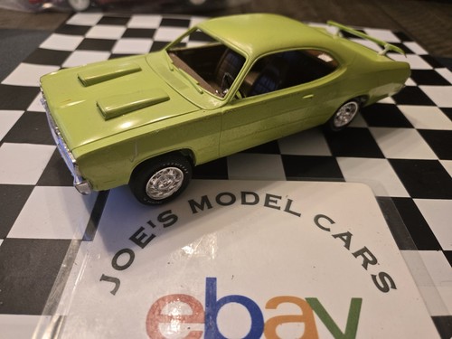 BUILT MODEL CAR AMT PLYMOUTH DUSTER OLDER BUILT PIECE NEEDS WINDSHIELD ...