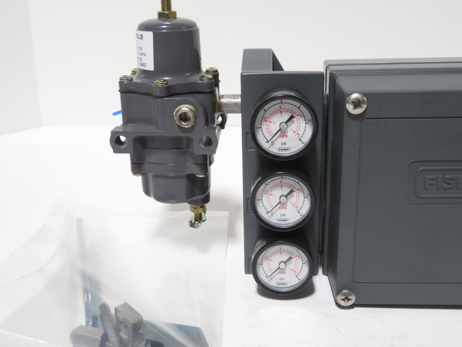 Fisher 3582 Pneumatic Positioner 3-15PSI w/ 67CFR-362 And Feedback Arm ...