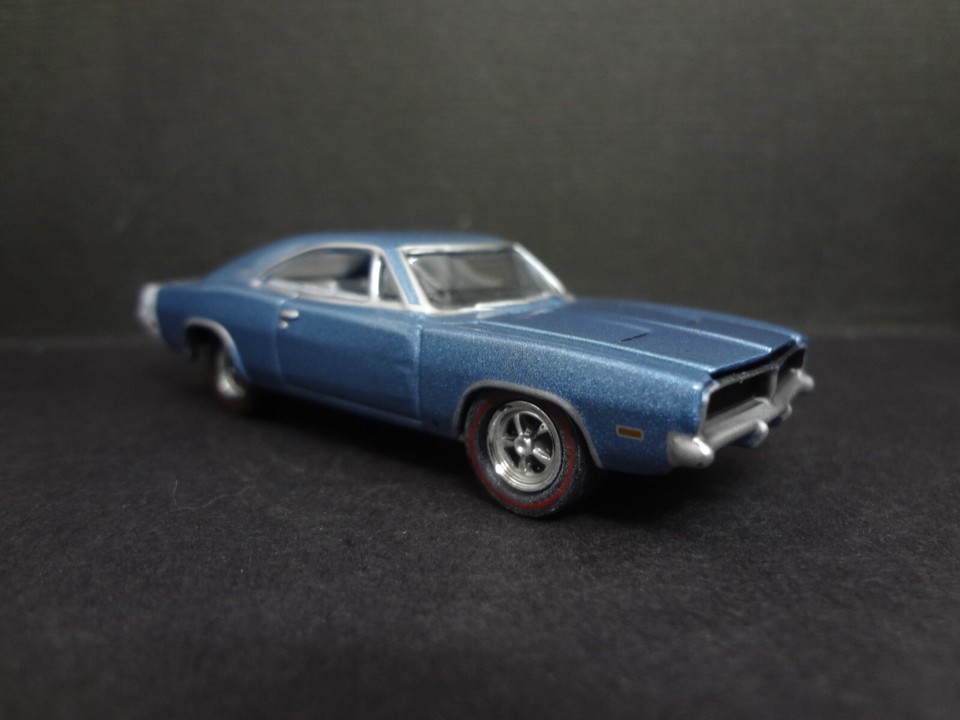 Johnny Lightning 1969 Dodge Charger R/T light blue blue - Loose 1:64 | eBay