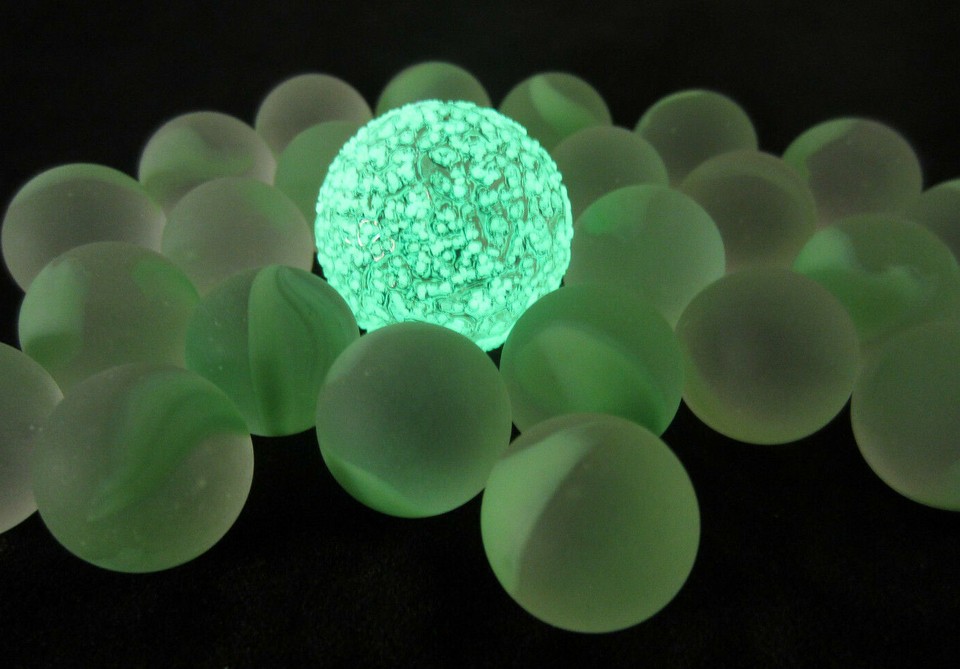 25 Glass Marbles MOON GLOW Green game pack vtg style Shooter Patch Mib ...