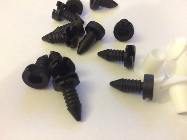 Land Rover Defender Door Trim Clips X 12 of Each Mxc1800 Mwc3136 & Some ...