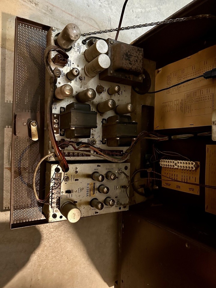 PRICE DROP! RARE- VINTAGE JUKE BOX ROWE AMI JAN (DIPLOMAT) | eBay