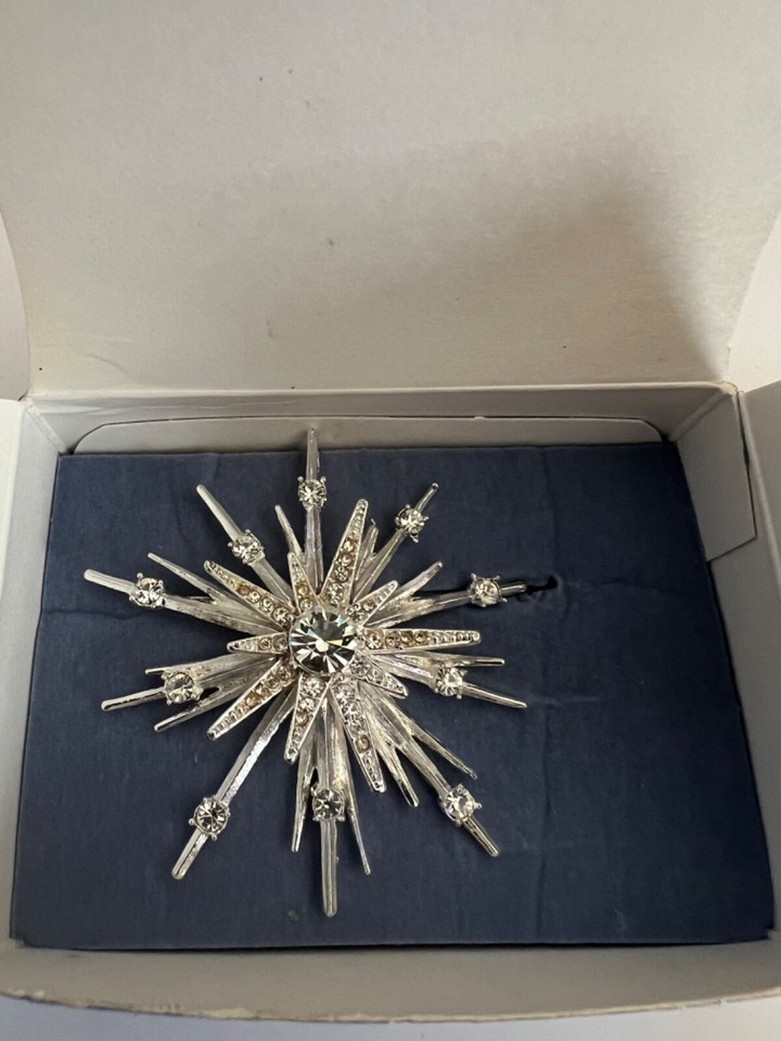 NEW AVON SHIMMERING STAR BROOCH | eBay