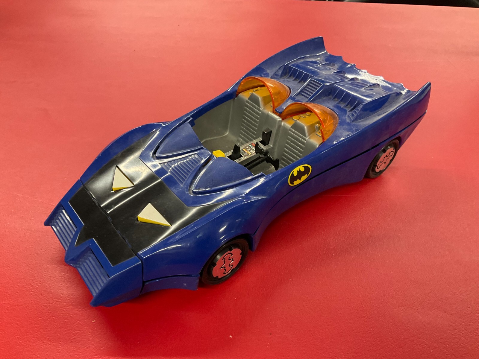 Vintage 1984 Kenner Super Powers Batmobile Vehicle