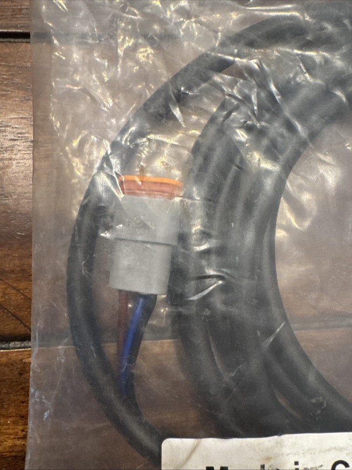 Altec 970030596 W72547-X Outrigger Proximity Sensor Digger Derrick ...