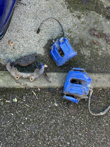 VW GOLF MK4 R32 2002-2005 Front Brake Calipers & Carriers Pair OEM ...