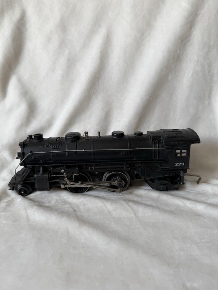 Lionel Prewar 229 Locomotive & 2666T Tender | eBay