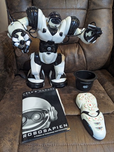 2004 WowWee Robosapien Robot W/ Remote Original Manual & Bucket - 100% ...