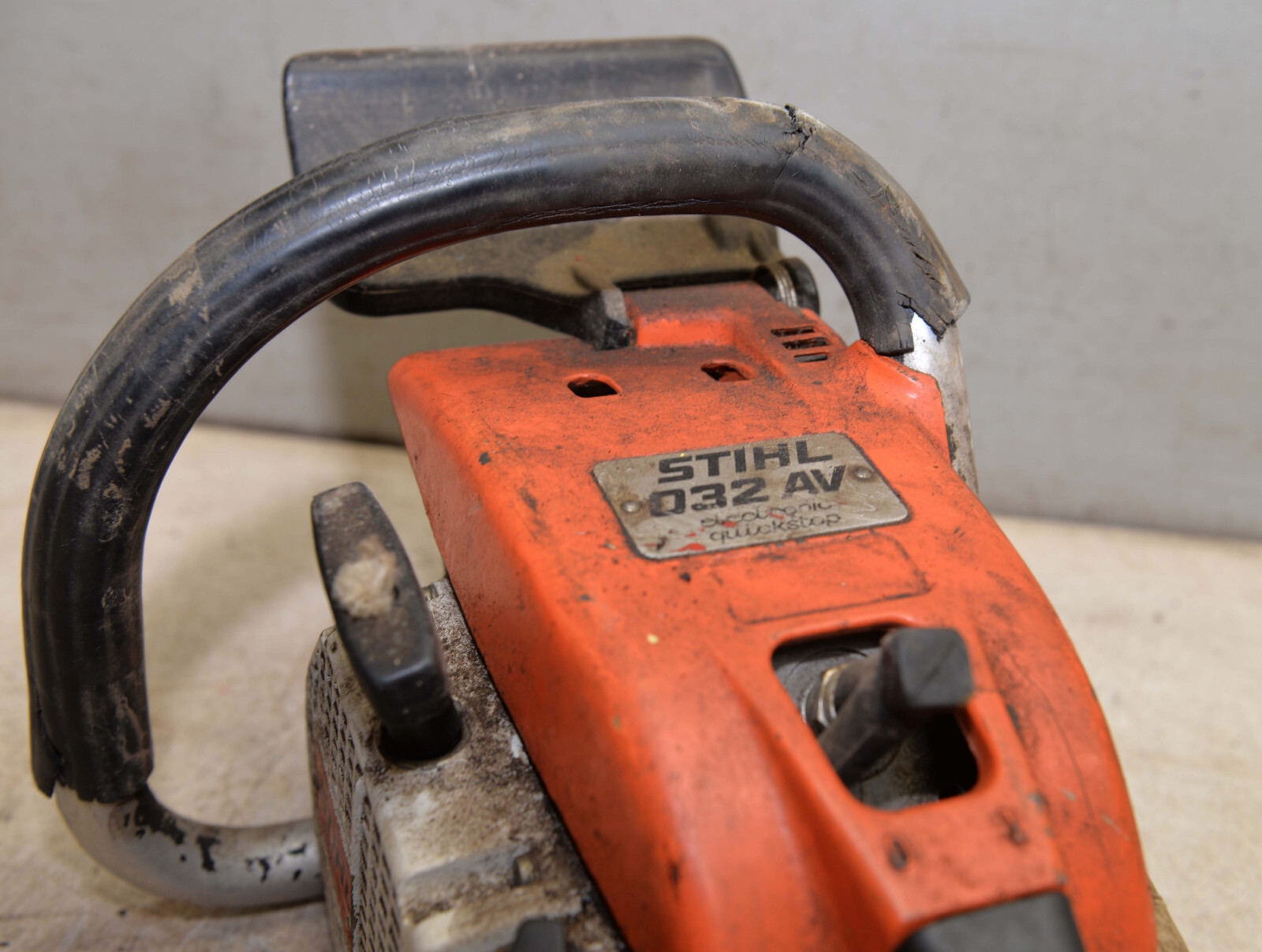 Stihl 032 AV vintage chainsaw tool collectible top handle logging saw ...