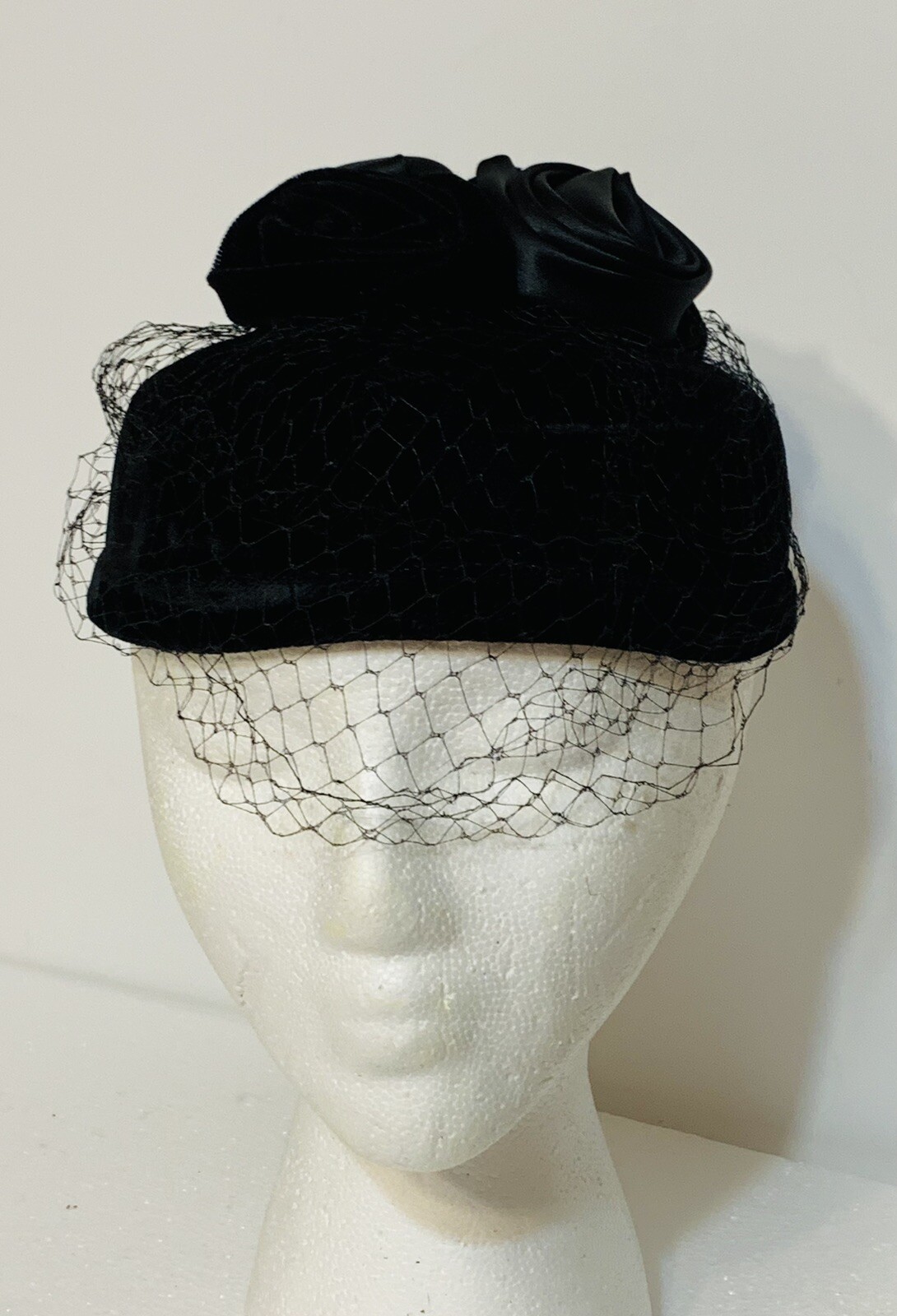 Vintage Pillbox Black Net Hat W/ 4 Ribbon Flowers Women’s | eBay